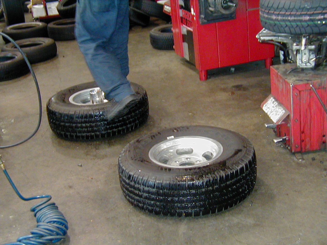 Index of /tech/FSJ-tires/