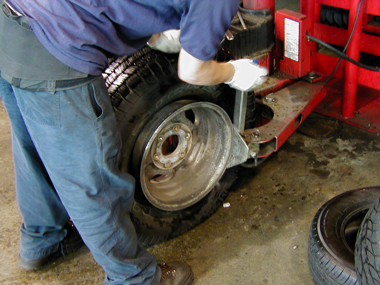 Index of /tech/FSJ-tires/